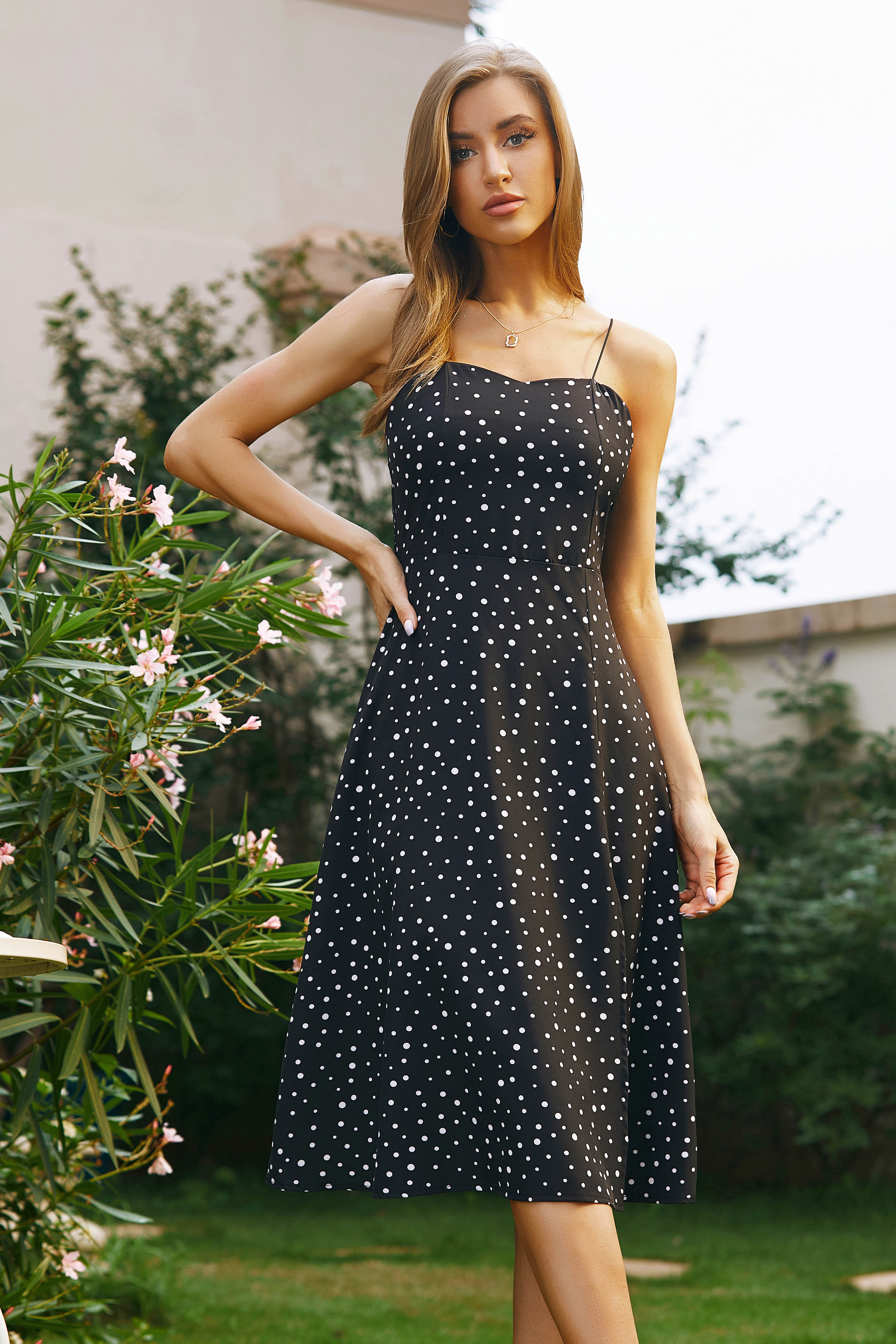 Popvil - Modest and yet sexy swimwear